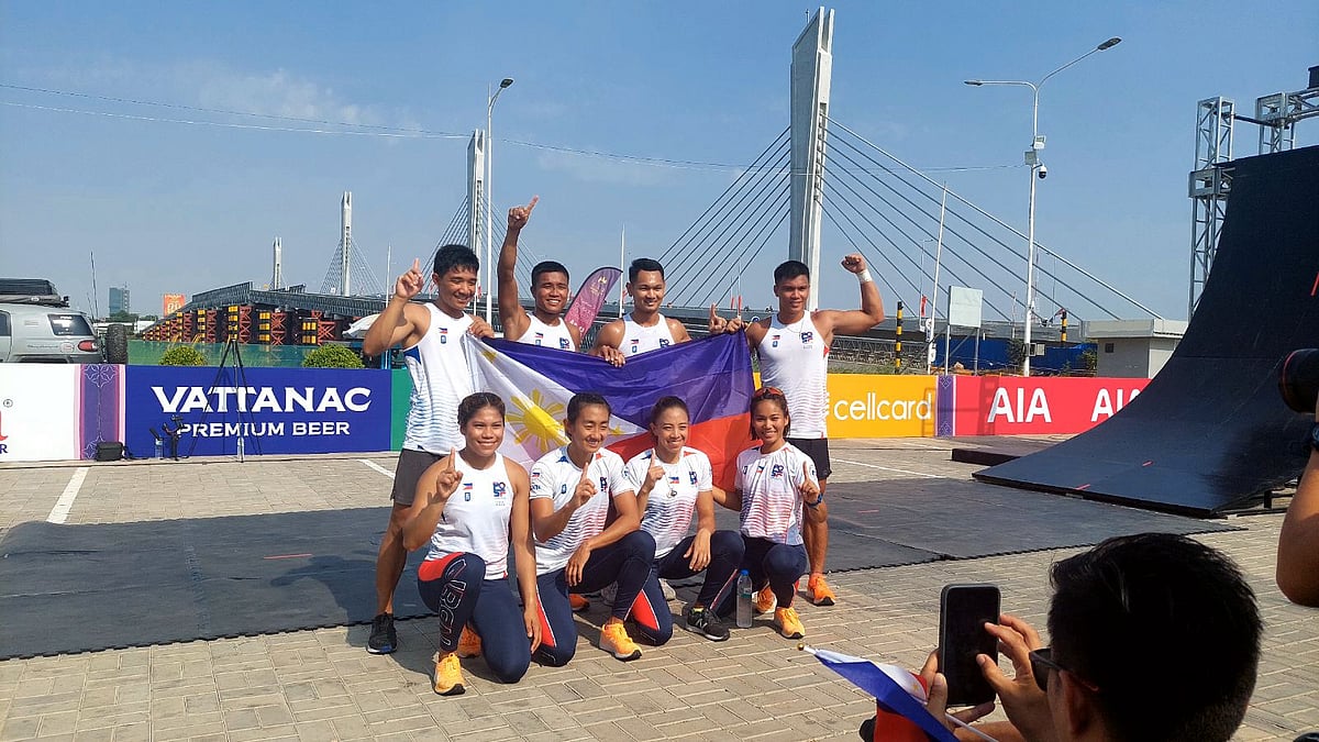 Phl obstacle relay teams complete sweep