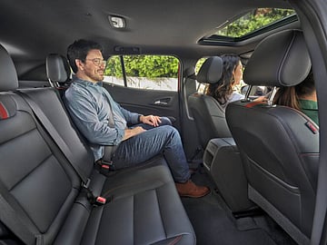 Chevy’s newest SUV on the right Trax