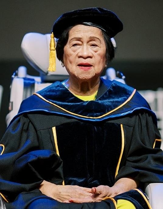 Yanson matriarch accepts honorary doctorate degree