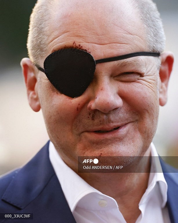 Pirate politician: eyepatch-wearing Scholz sparks mirth