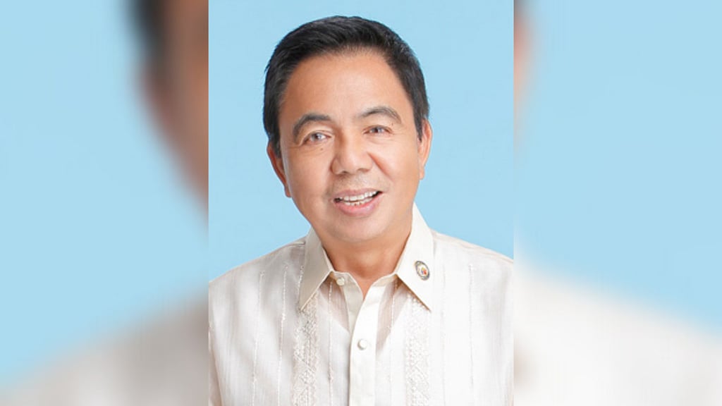 Bayani Fernando’s wake open