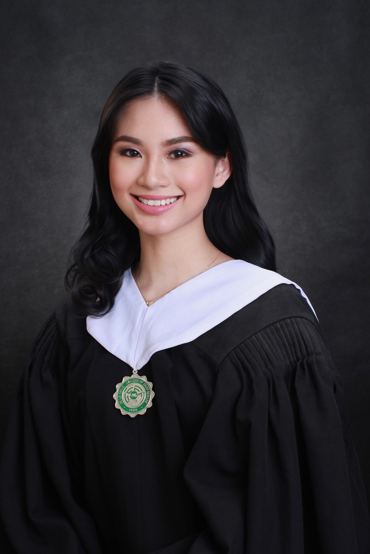 How summa cum laudes deal with terror professors