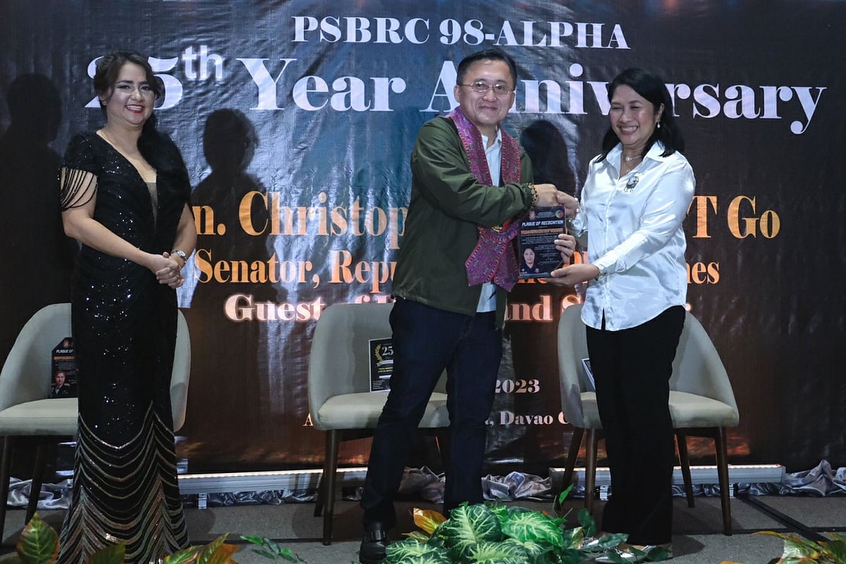 Bong Go honors police at PNP Service PSBRC Class 1998-Alpha’s 25th ...