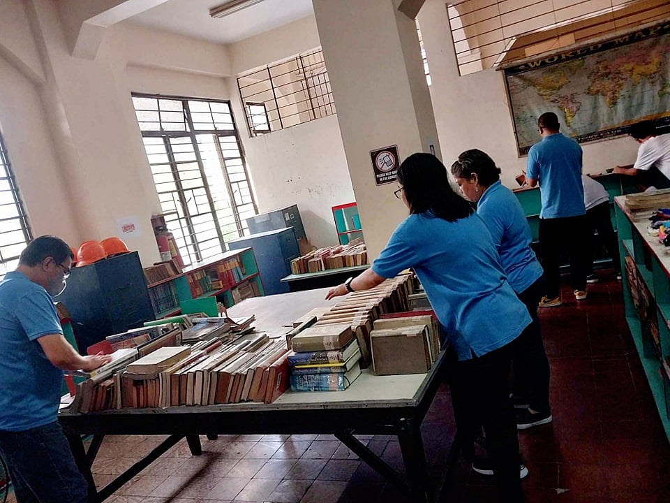 Manila libraries not dead