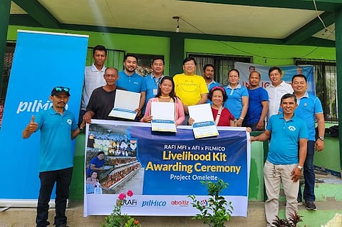 Livehood kits for families in Eastern Visayas, Northern Mindanao