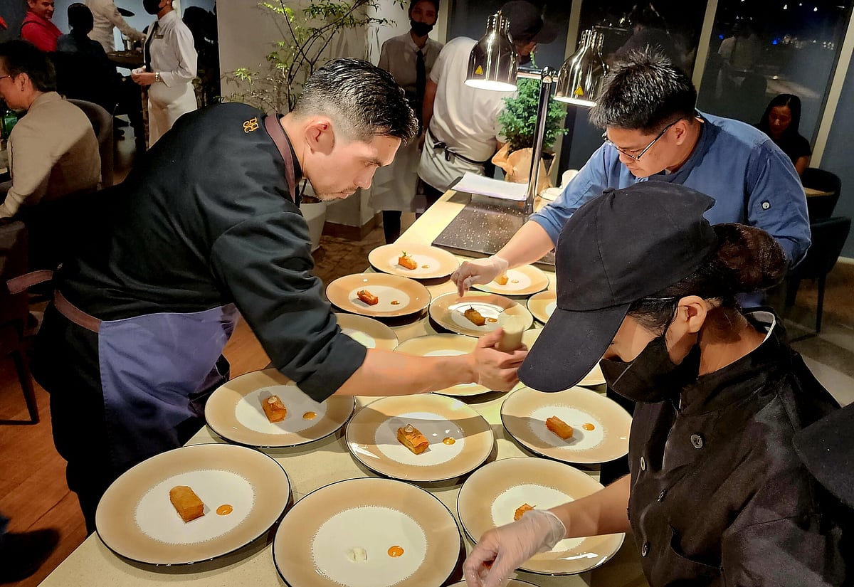 Six-hands dinner introduces a new dining destination