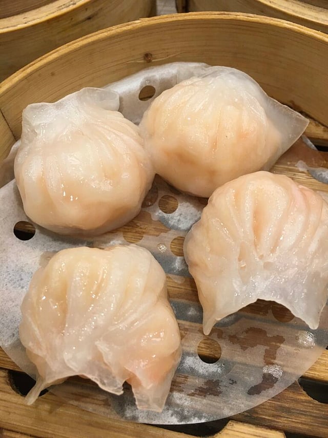 ‘Hakaw,’ ‘laksa,’ ‘spicy chicken wings’ and yogurt – all in one-stop ...