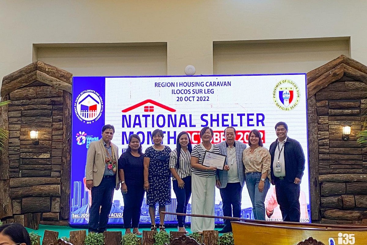 Homeowners attend digital inclusion forum