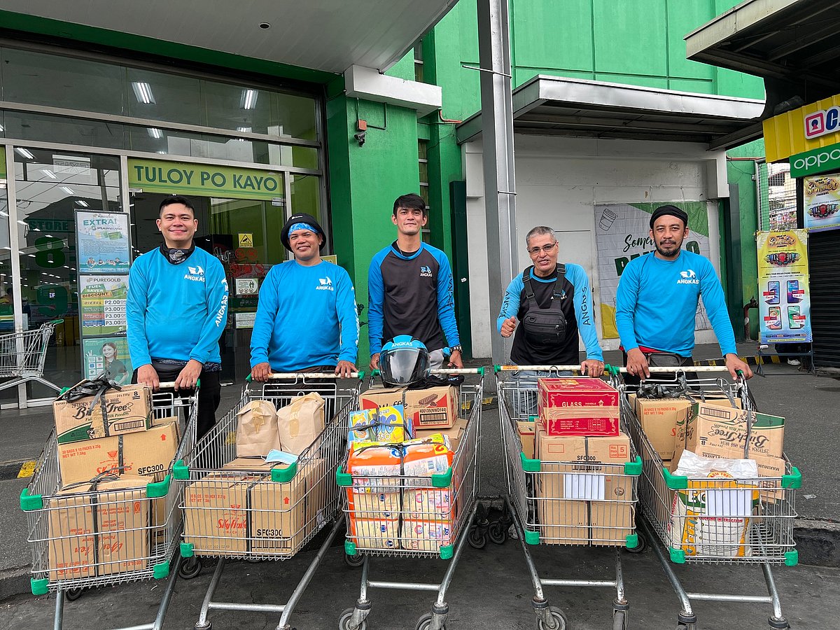 Angkas introduces weekend mart for rider partners