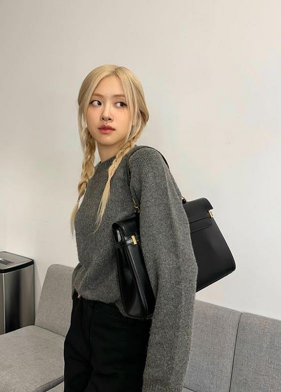 BLACKPINK Rosé Curse strikes again