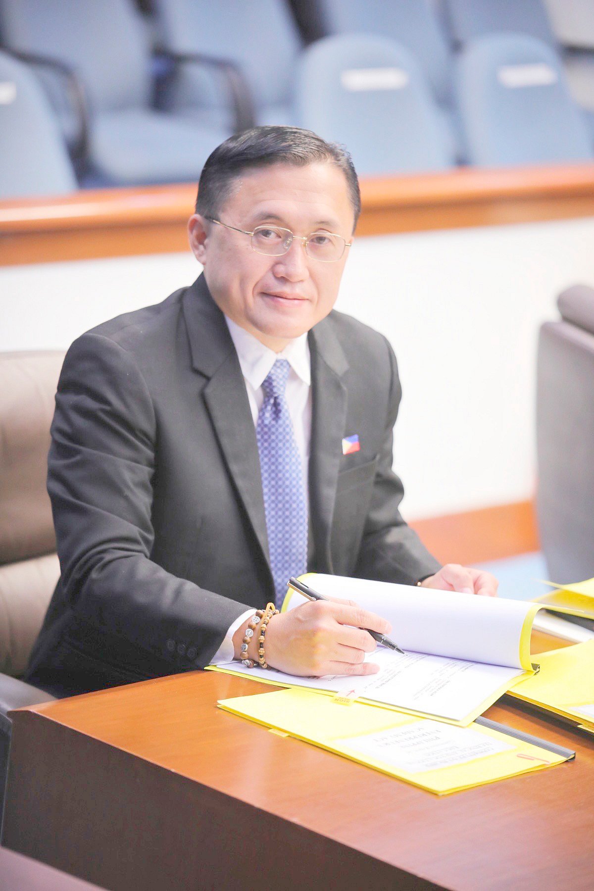 Kuya Bong pushes better consumer protection