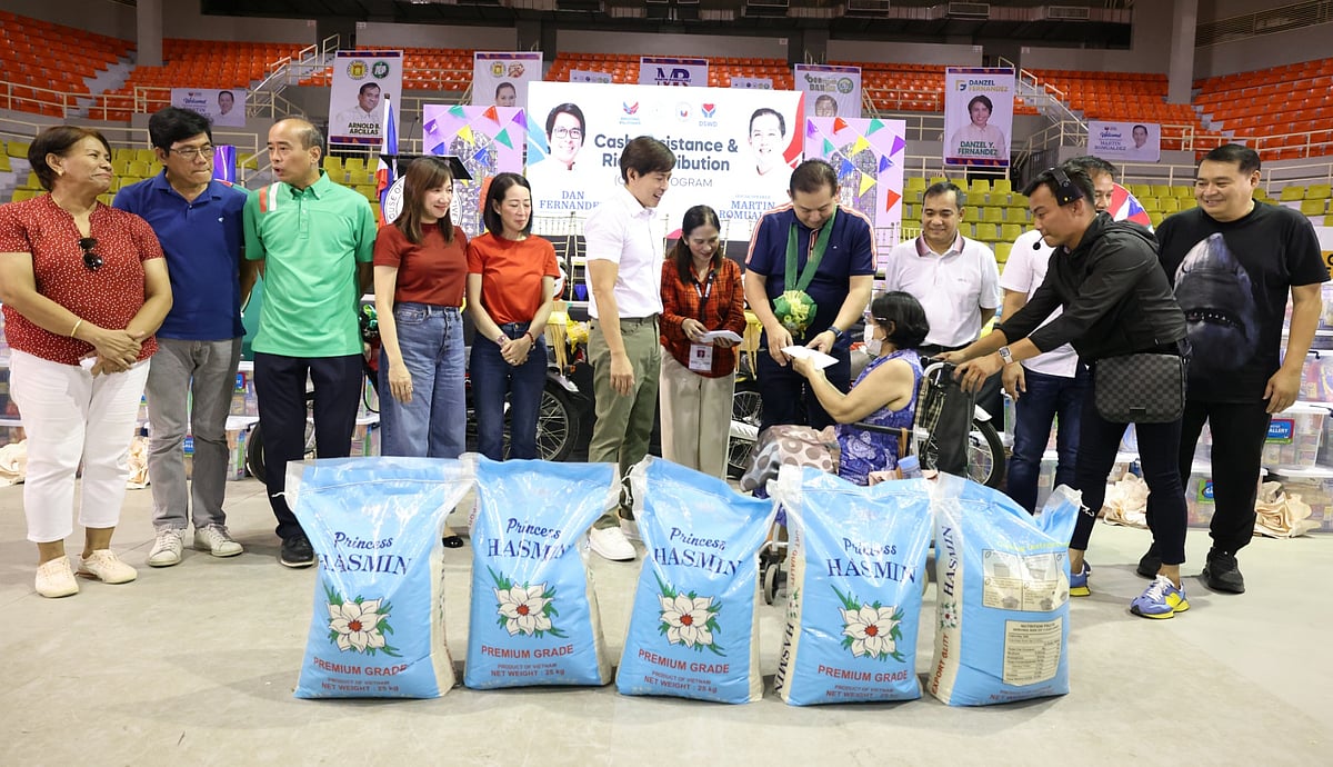 House, DSWD kick off ‘CARD’ program