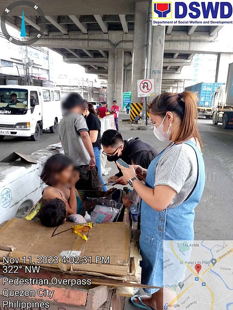 DSWD reaches out to family of 4 living out of wooden ‘kariton’