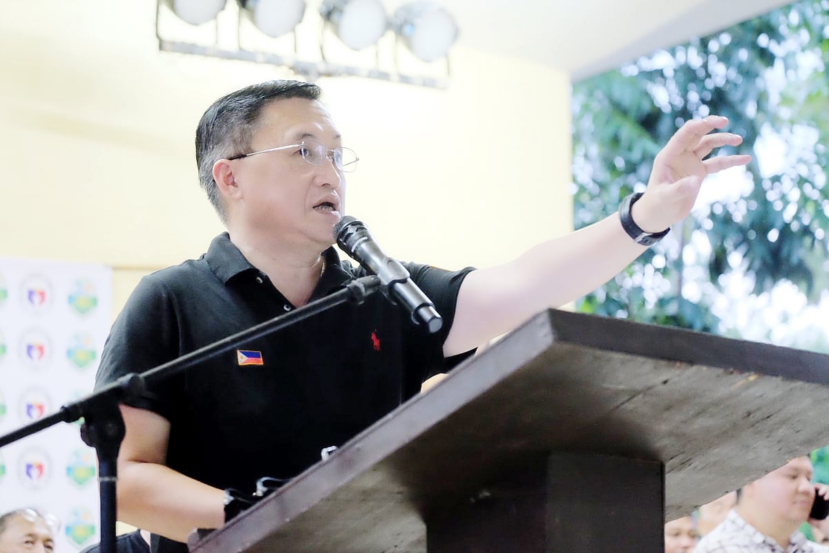 Bong Go leads Typhoon Egay recovery efforts in Negros Occidental