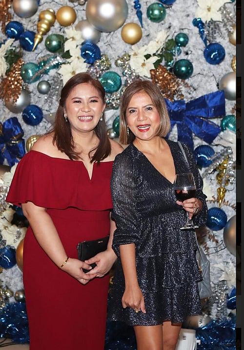 Radisson Blu’s blue Christmas tree