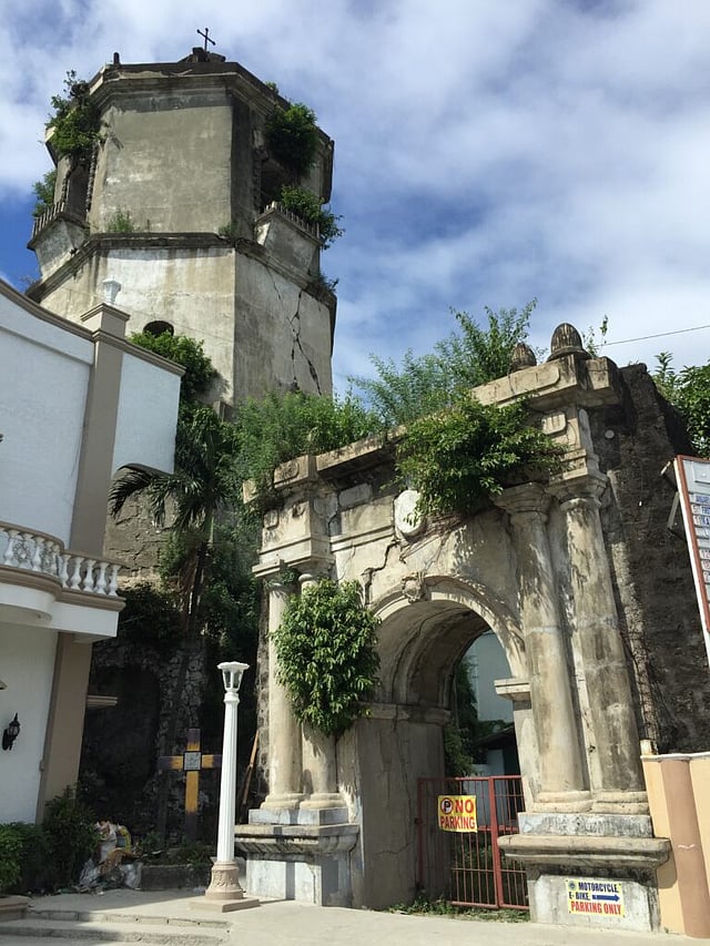 Exploring Valenzuela’s historic core