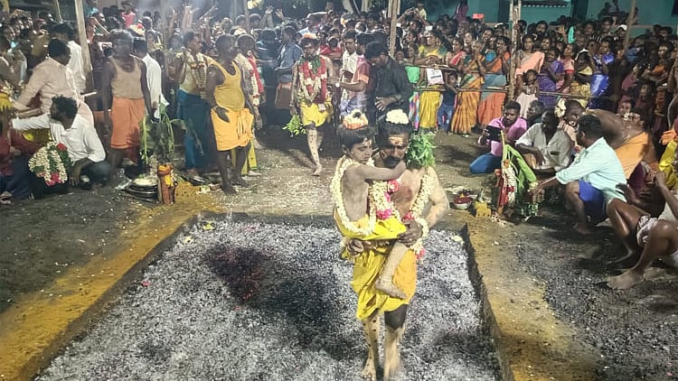 திருவள்ளூர் தீமிதி திருவிழா: Thiruvallur Fire-Walking Festival