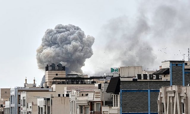 இஸ்ரேல் லெபனான் வான்தாக்குதல்: 9 பேர் பலி. Israel Lebanon Airstrike ...