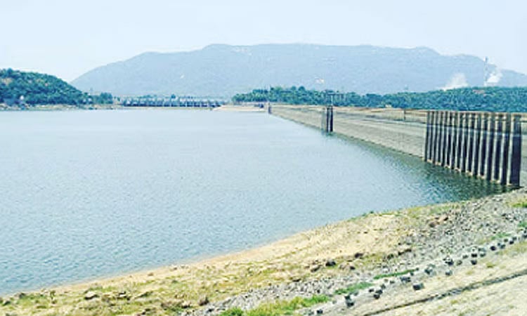 காவிரி நீர்ப்பிடிப்பு பகுதிகளில் மழை நின்றதால் மேட்டூர் அணை நீர்மட்டம் ...