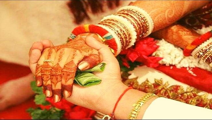 How To Overpower Your Wife | बायकोला ठेवायचंय मुठीत तर हा व्हायरल ...