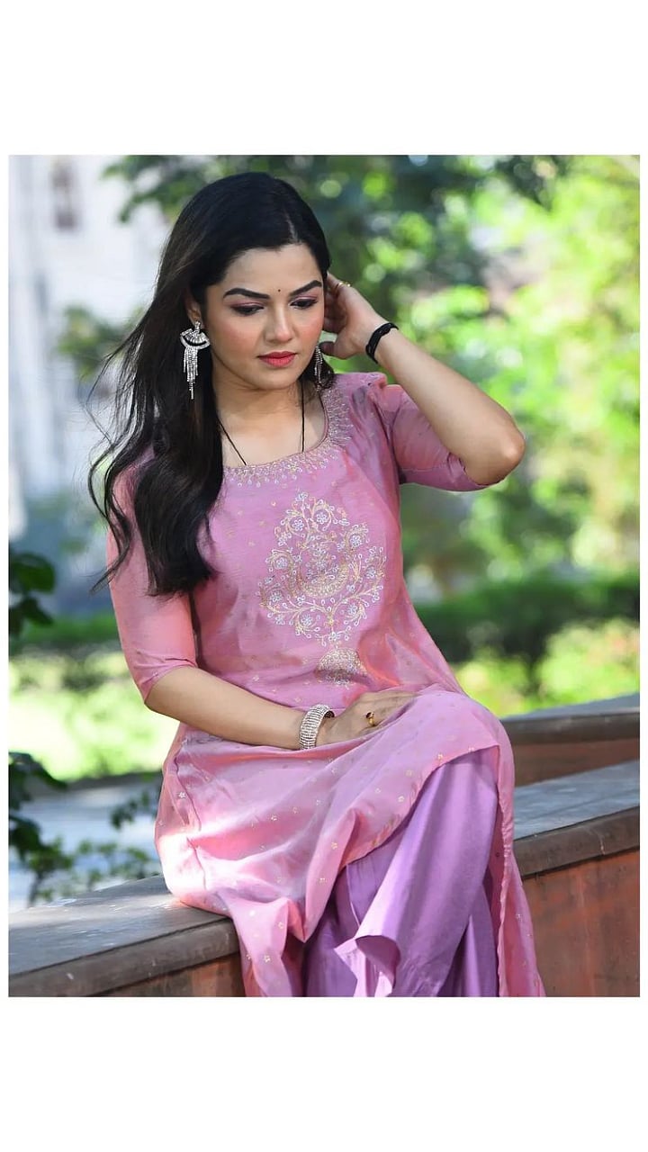 आर्याने पुणे, गोव्यातील लोकांचे मानले आभार | Singer And Marathi actress ...