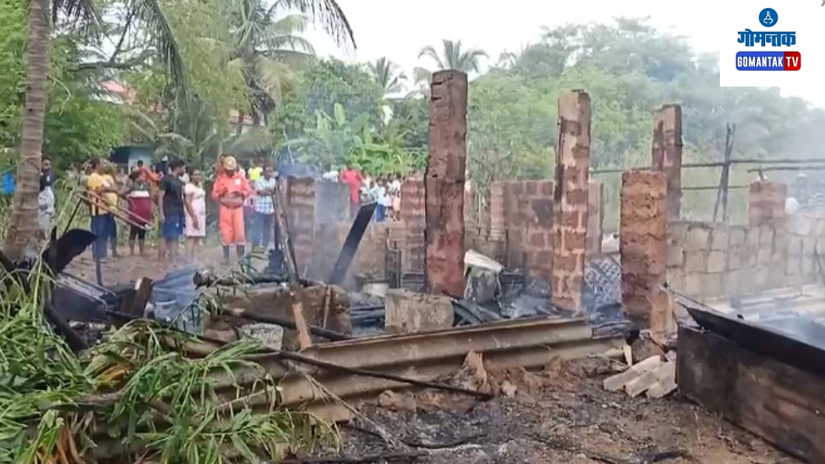 नावेली- मांडपा येथील झोपडीवजा घर आगीच्या भक्ष्यस्थानी |Goa mandopa ...