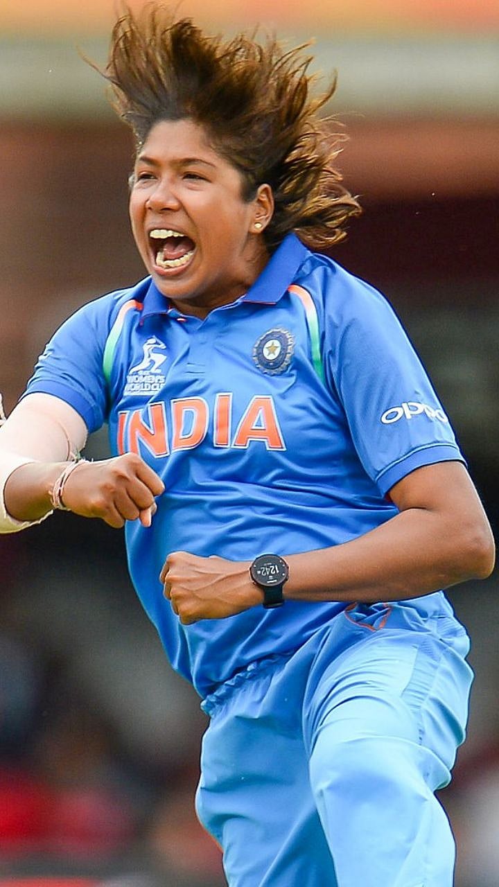 झुलन गोस्वामी: टीम इंडियाची चकदा एक्सप्रेस | Team India Women Bowler ...