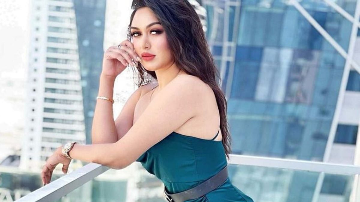 आर्यन खान कॉर्डेलिया क्रूझ प्रकरण; संशयित मॉडेल मुनमुनला थायलंडला जाण्याची परवानगी | Mumbai Goa ...