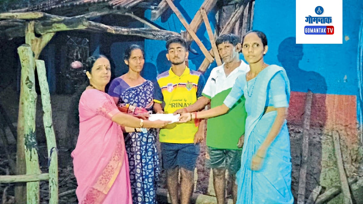 आमदार दिव्‍या राणे यांच्‍याकडून गावकर कुटुंबीयांना मदतीचा हात|Valpoi ...