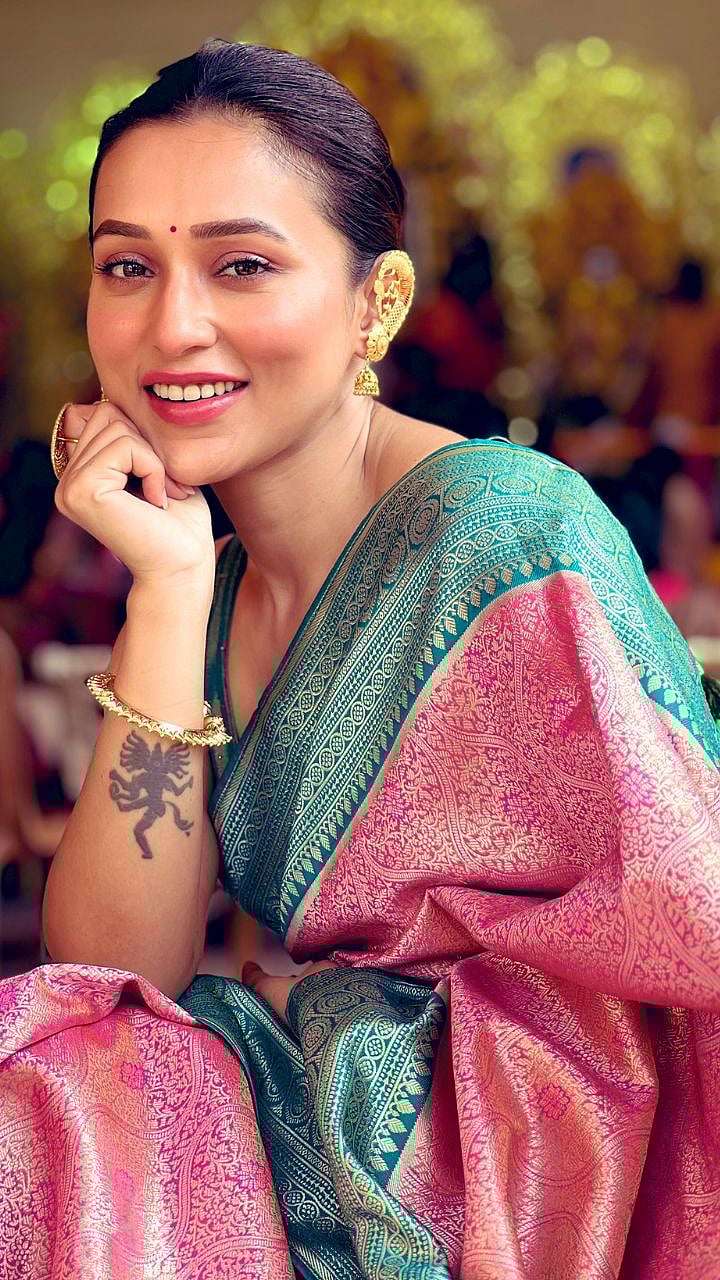 मोठा पडदा गाजवणाऱ्या बंगाली बंगाली ब्यूटीनं सोडलं राजकीय मैदान|TMC MP ...