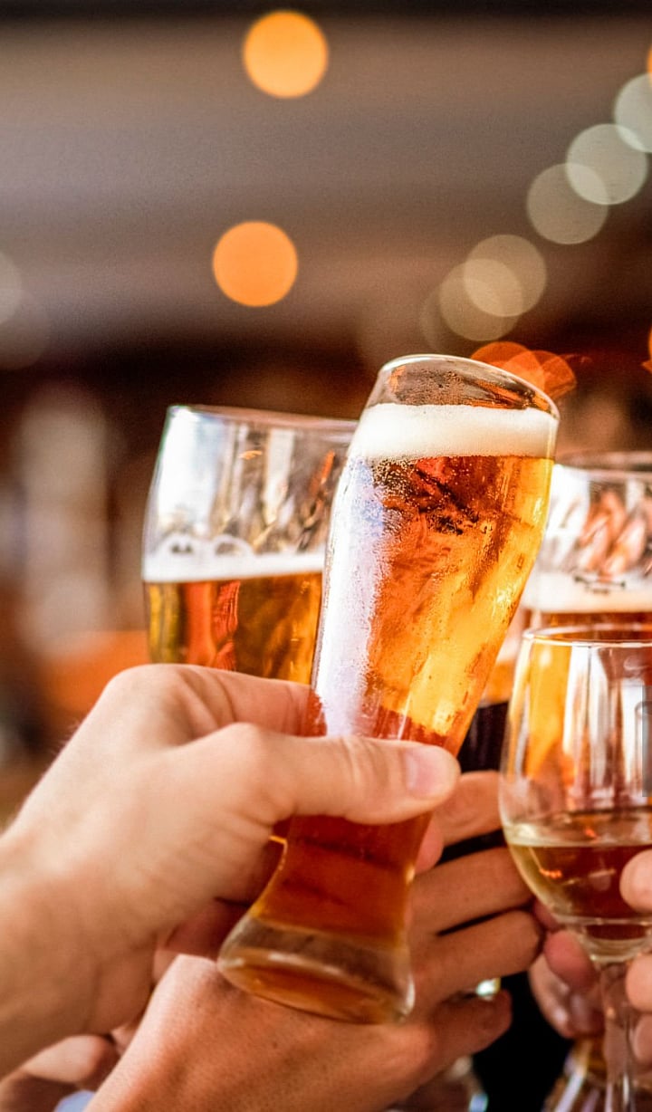 Alcohol Side Effects: आरोग्यावर संकट! दारूचे व्यसन तुमच्या शरीराला कसे ...