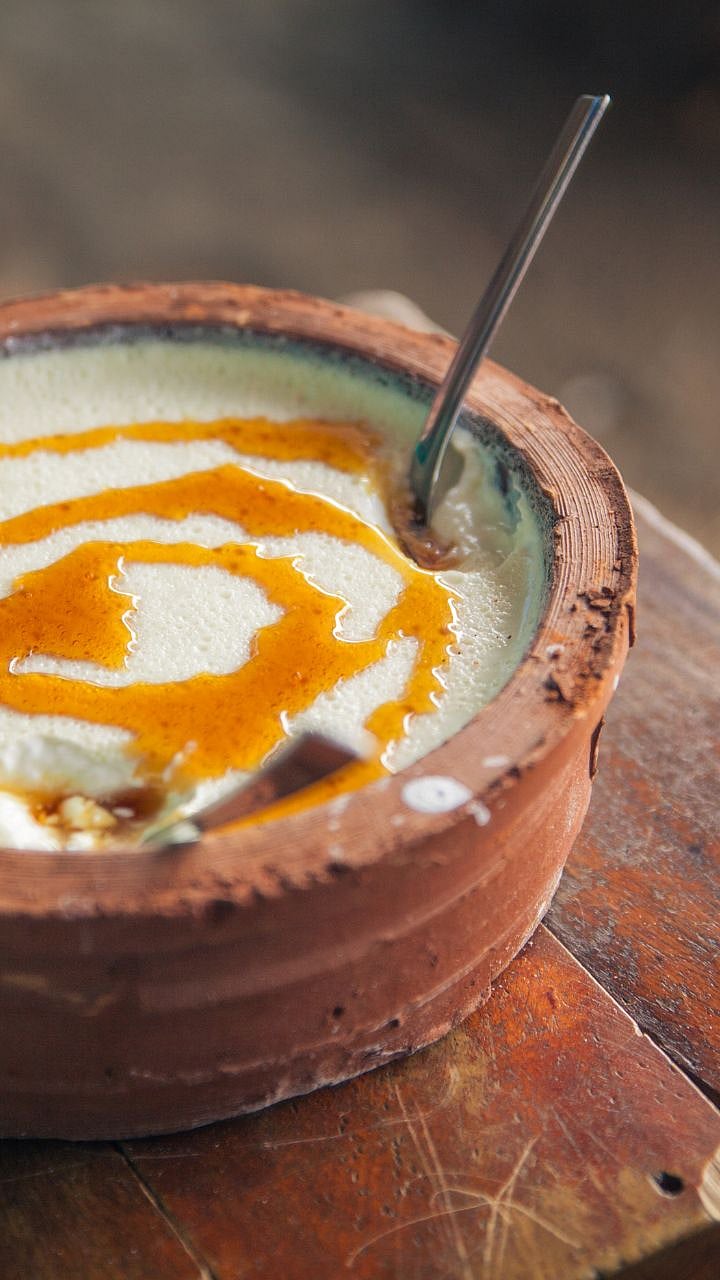 महत्वाच्या कामाल जाताना दही-साखर का खातात? Why Do We Eat Curd and Sugar ...