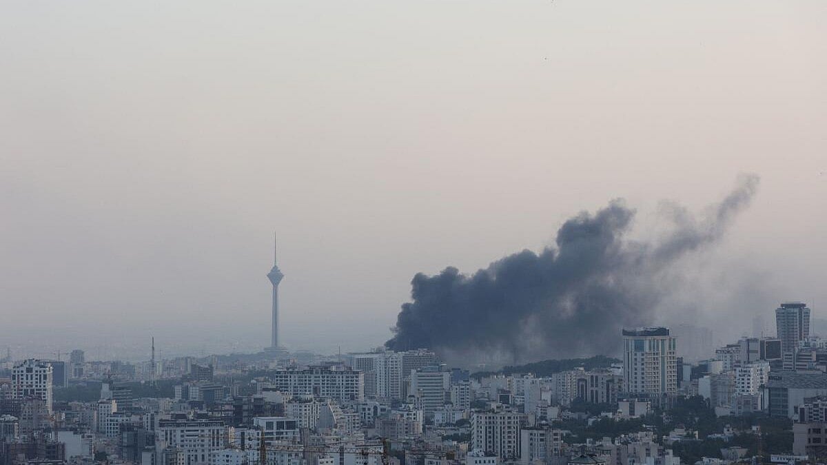 US Deploys Fighter Jets to Middle East as Israel-Iran Conflict Escalates