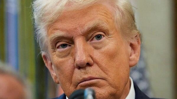 Trump announces Pfizer price cuts as White House presses drugmakers