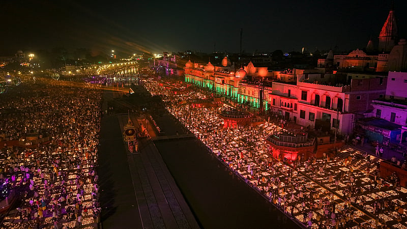 Diwali 2025 Record: Ayodhya Illuminated by 26,00,000 Lamps Success