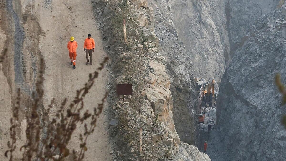 UP Quarry Collapse: Death Toll Rises to Four