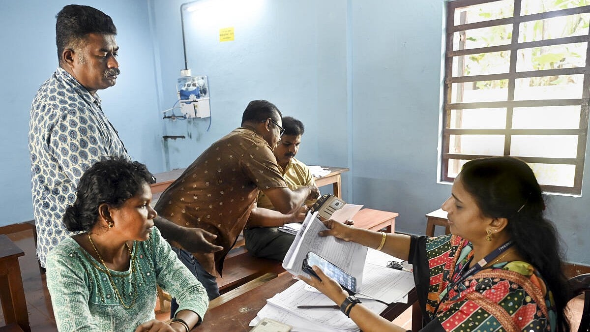 SIR 2.0: 99% forms distributed, 50% digitised in Kerala, EC tells ...