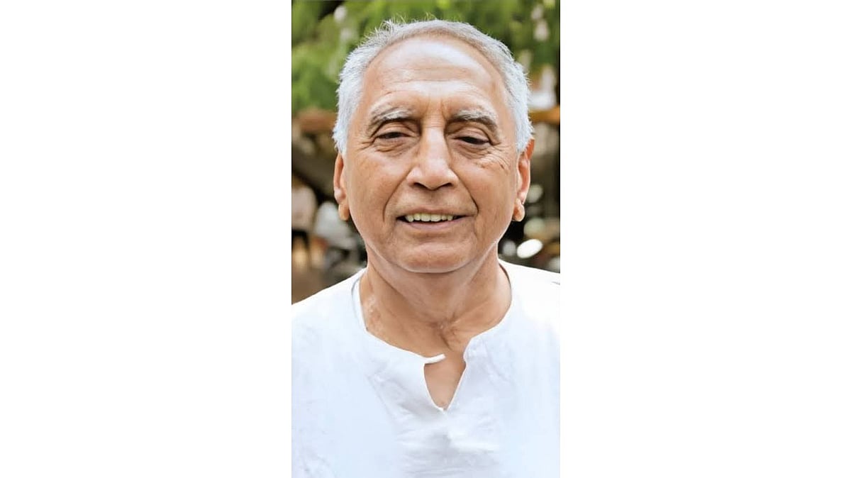 Veteran Socialist Leader Baba Adhav Passes Away at 95 in Pune