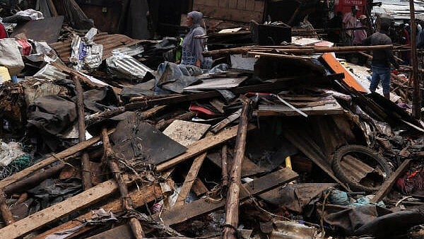 Nairobi Floods: 23 dead as flash floods disrupt airport flights