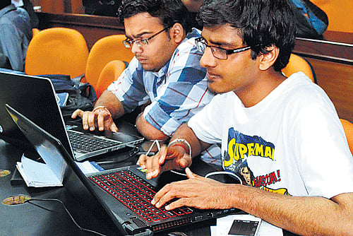 Now buy postal orders online to file RTI applications