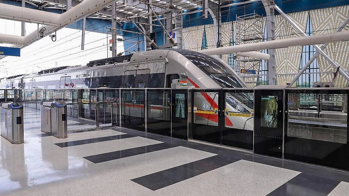 Delhi Metro records highest-ever count of daily passenger journeys on ...
