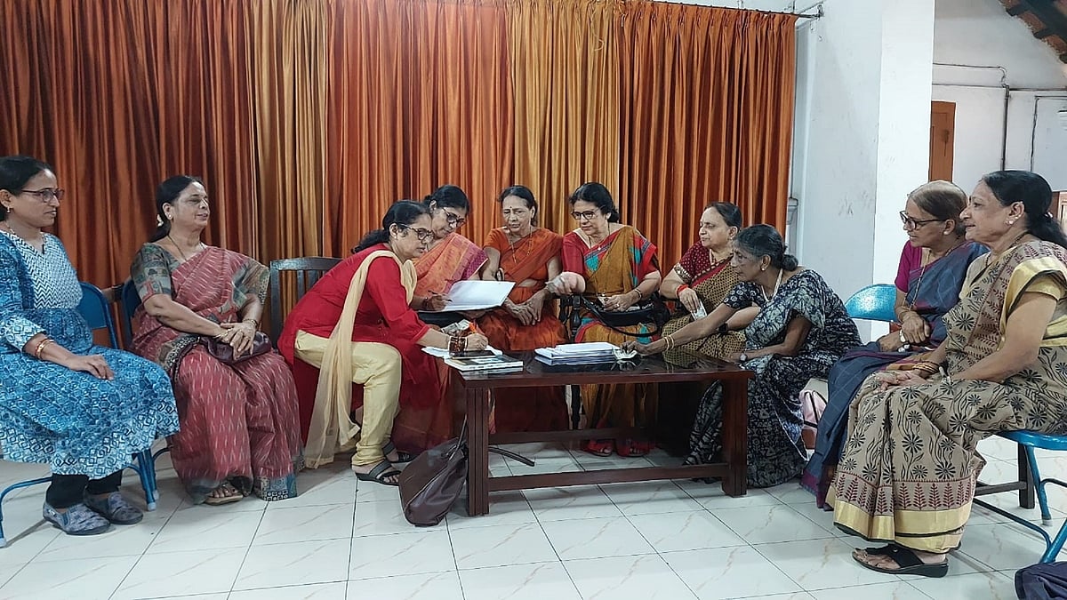 'Alilu seve': Women lend a helping hand