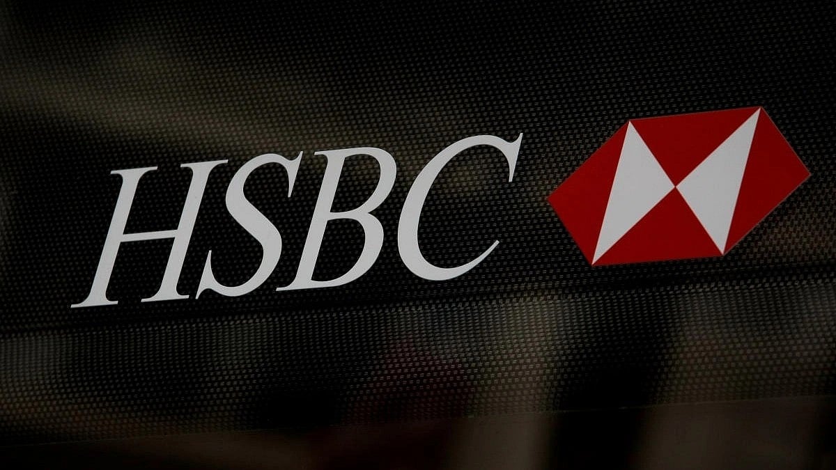 HSBC apologises as thousands of UK customers locked out of digital banking