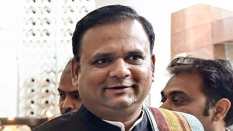 DH Evening Brief: Can't regulate political alliances, says EC on use of ...