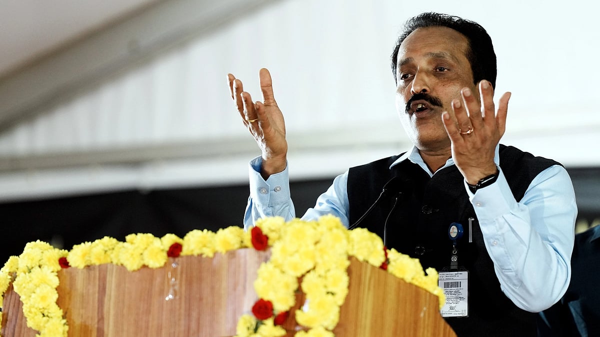 ISRO Chief S Somanath offers prayers at Chengalamma temple ahead of ...