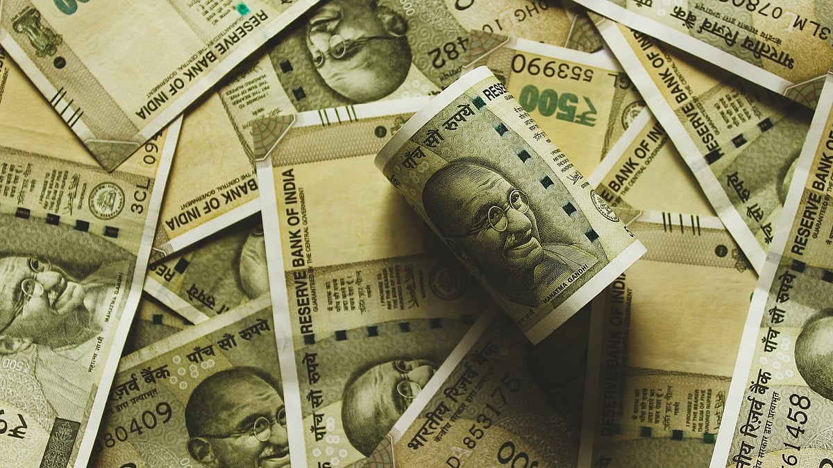 Rupee rises 7 paise to 83.09 against US dollar