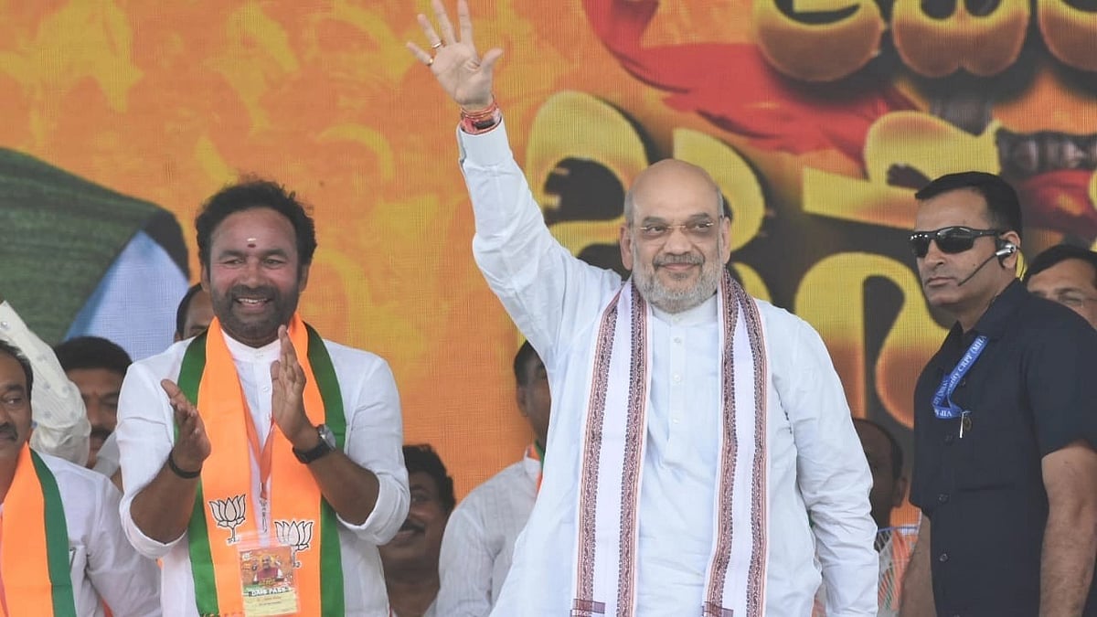 Save Telangana from 'modern Razakars': Shah slams KCR over nepotism ...