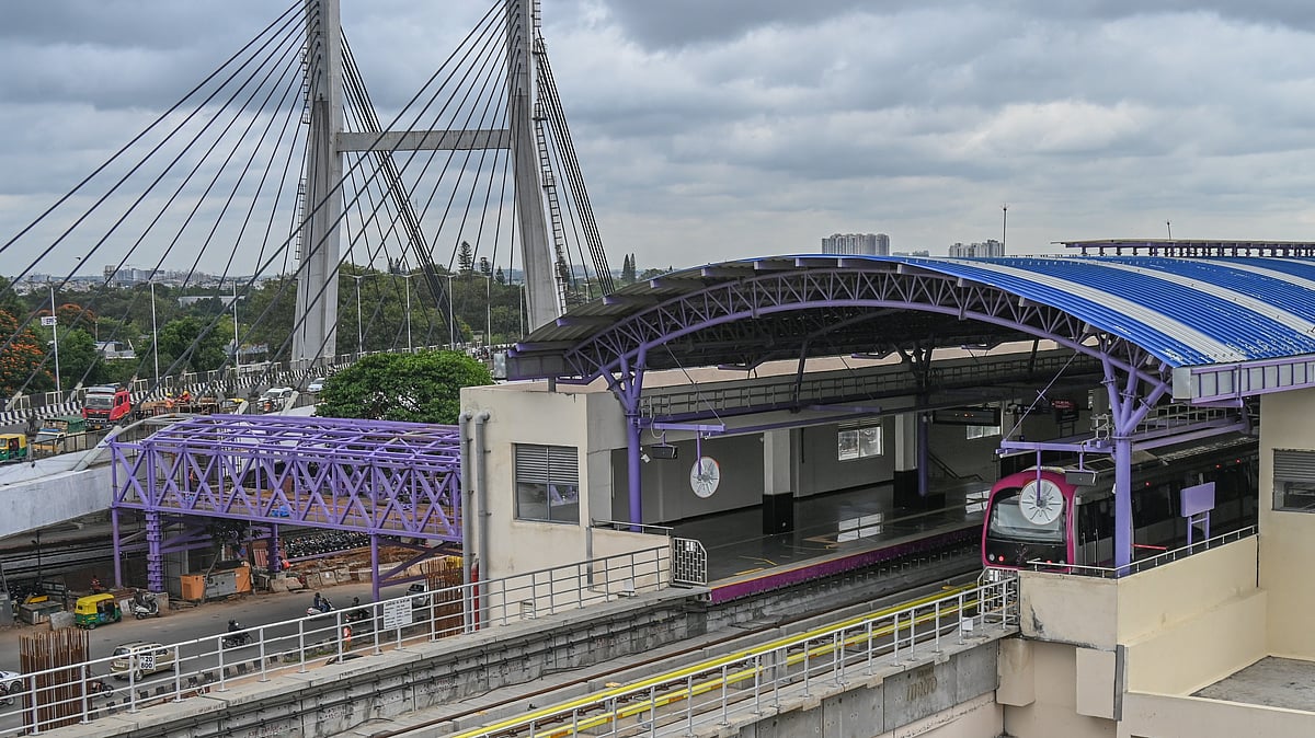 A fresh burst of purple bridges the gap, welds the 44-km stretch in ...