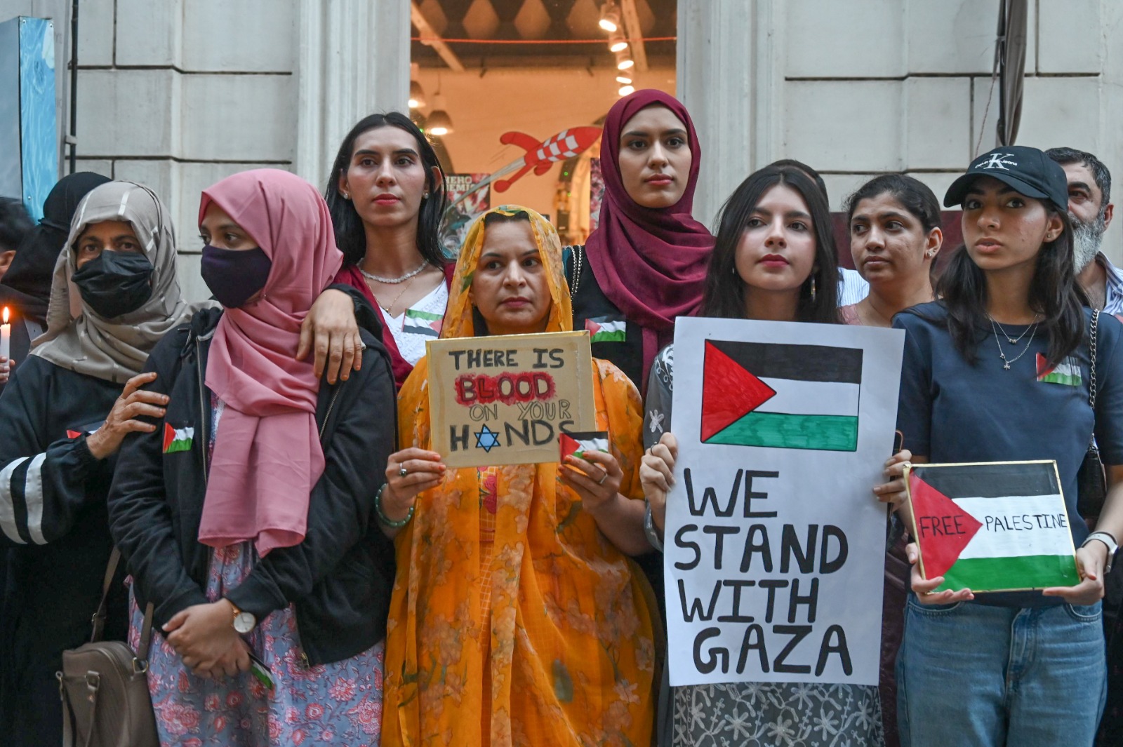 Sudden protest on Bengaluru's MG Road against 'brutalities' in Palestine