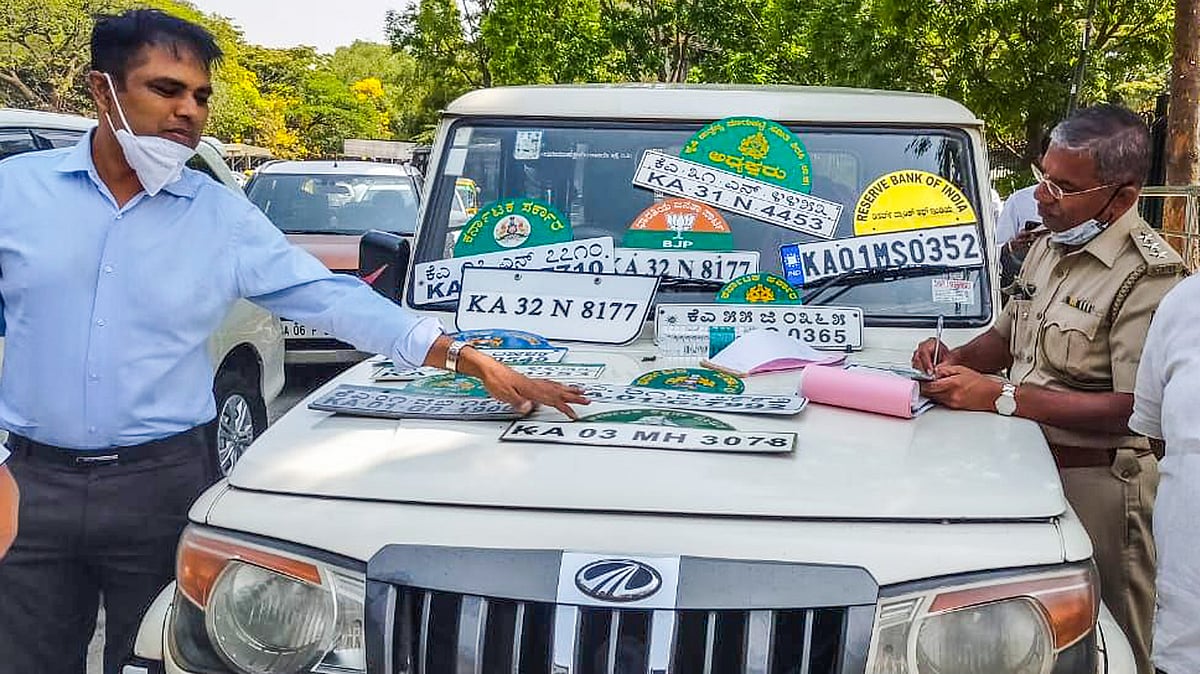 Bengaluru Traffic Police book 473 for wheelies, defective number plates